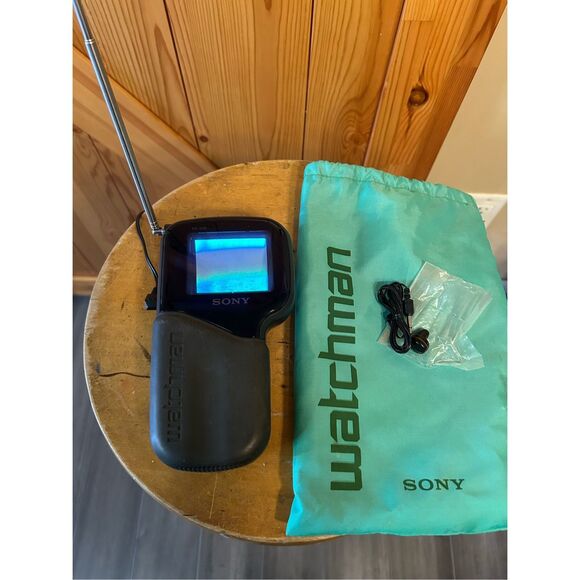 Sony | Portable Audio & Video | Vintage Sony Watchman Fd 28 Tv Uhf Vhf ...